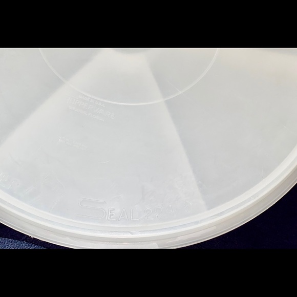 Tupperware | Kitchen | Vintage Tupperware Party Tray Tupper Seal Lid ...
